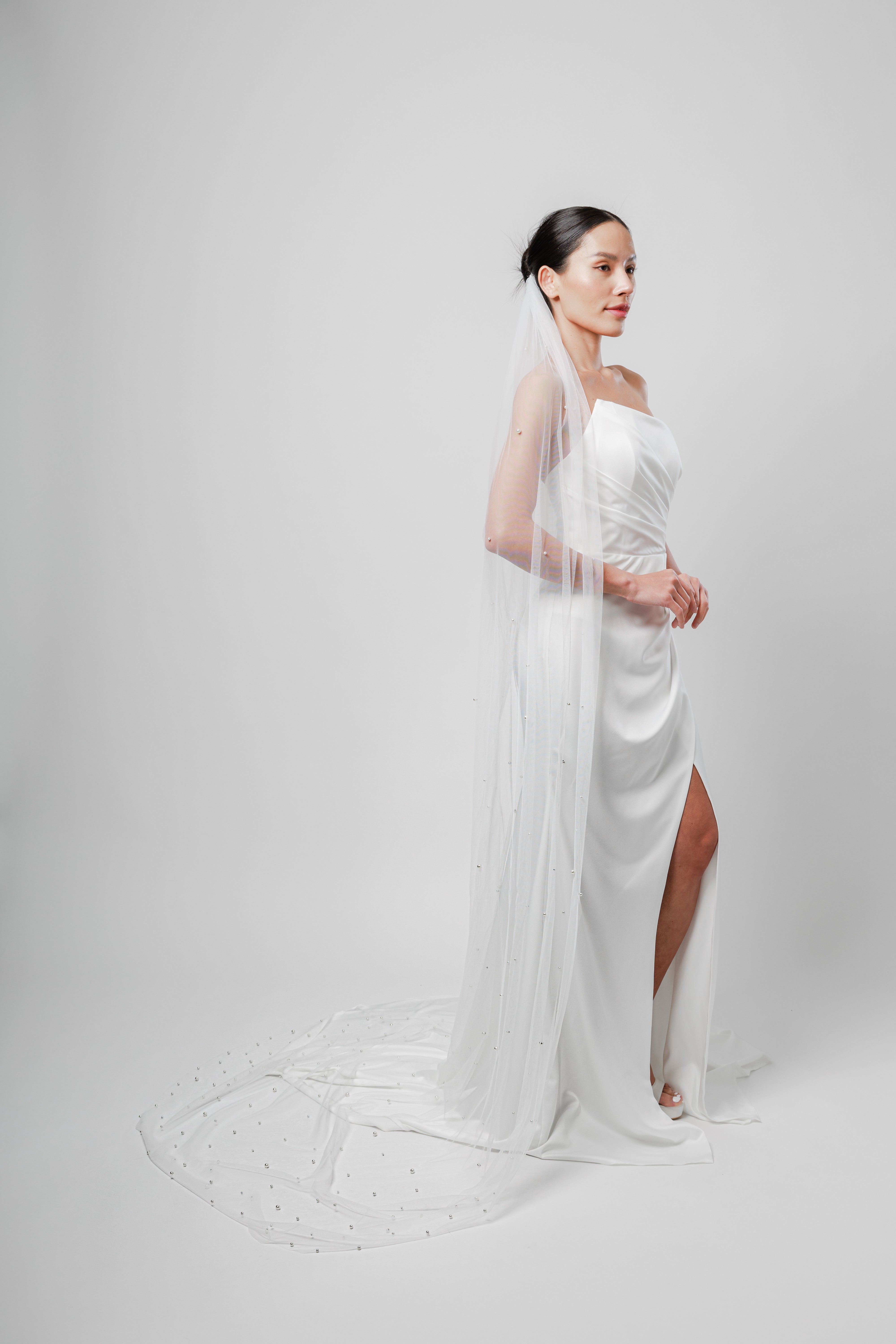 AURIELLE I Single Tier Pearl Veil – Element J Bridal